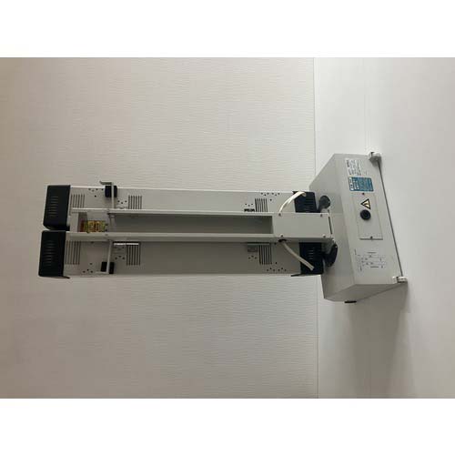 NAKATOMI 遠赤外線電気ヒーター2灯式 三相200V IFH-20TPの通販｜現場市場